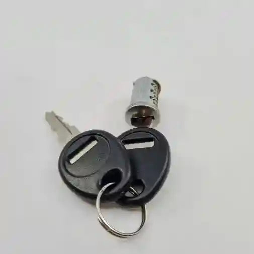 Barrel and Keys for Milenco Columbia Door - Everything Caravans