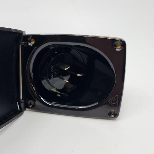 CMS 15amp Plug Power inlet Black. Jil15 Bk - Everything Caravans