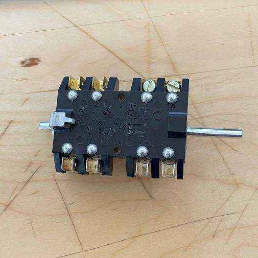 Selector Switch for 3 Way RM2310 and RGE410 Caravan Fridge - Everything ...